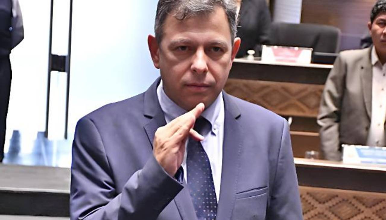 El tarijeño Diego Ávila Navajas es elegido presidente de la Cámara de ...